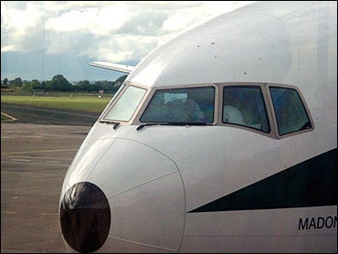 Boeing Issues Windshield Warning - CBS News