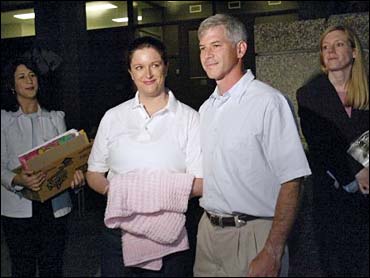 Enron CFO's Wife Is Out Of Jail - CBS News