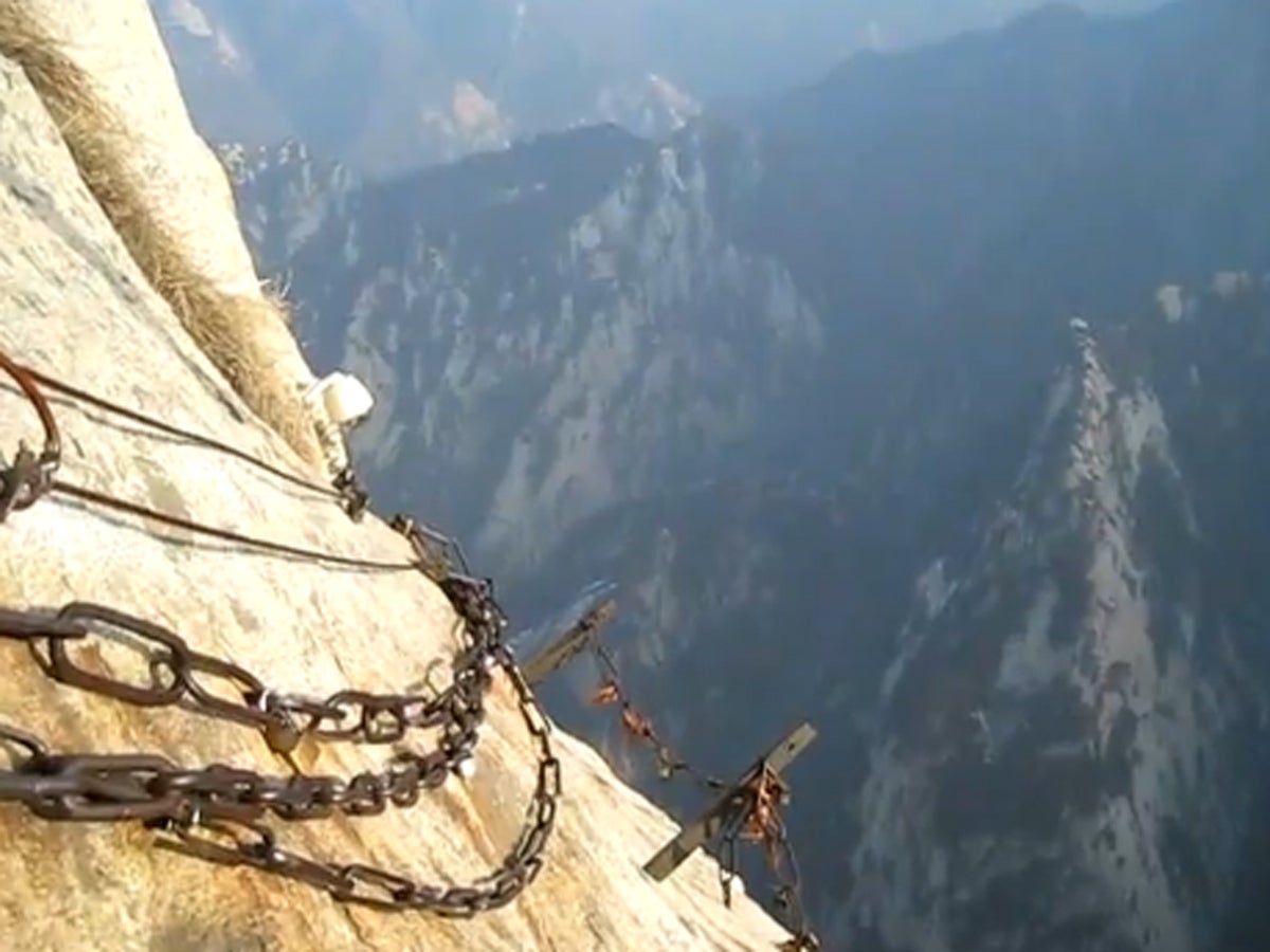 Mt. Huashan cliffside path in China may give you vertigo - CBS News