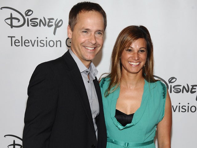 Chad Lowe and wife expecting baby - CBS News