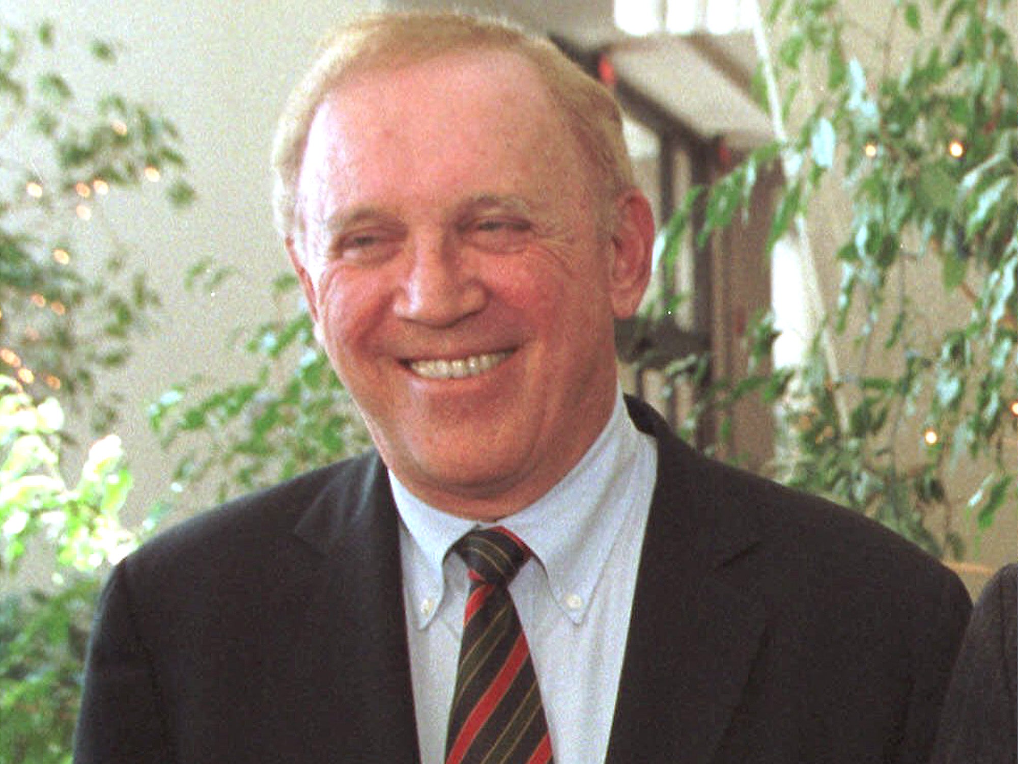 Former Sen. Warren Rudman, R-N.H., dies at 82 - CBS News