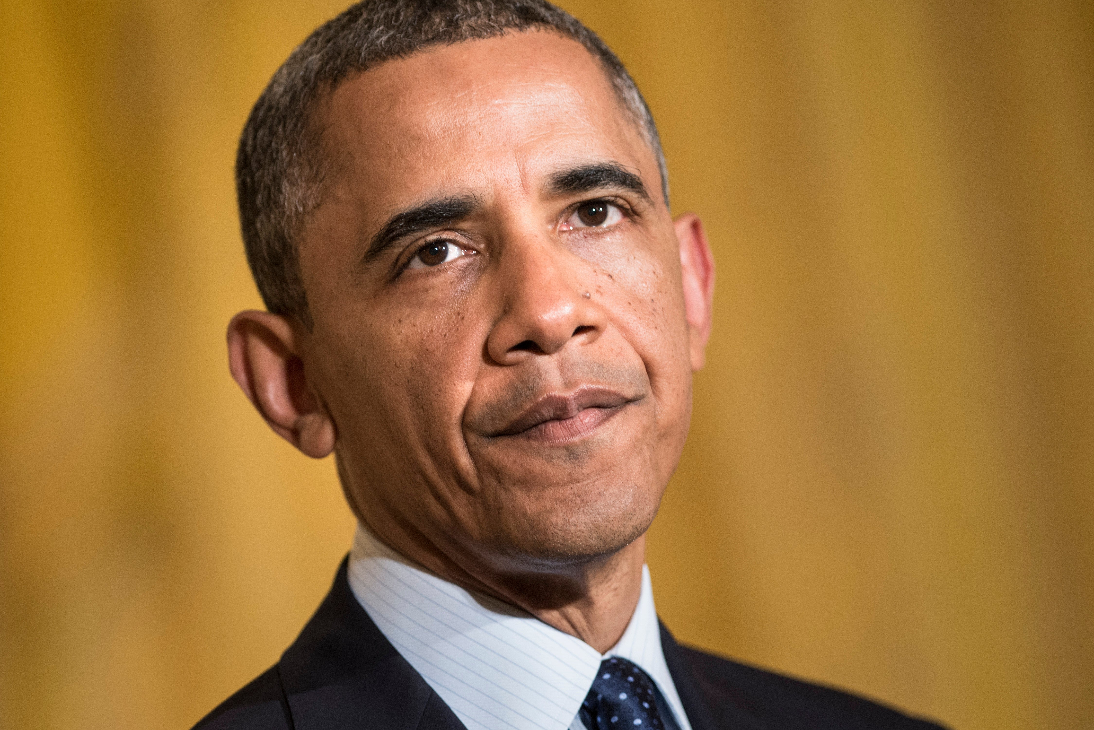 Why Obama should worry that current scandals might impact 2016 - CBS News