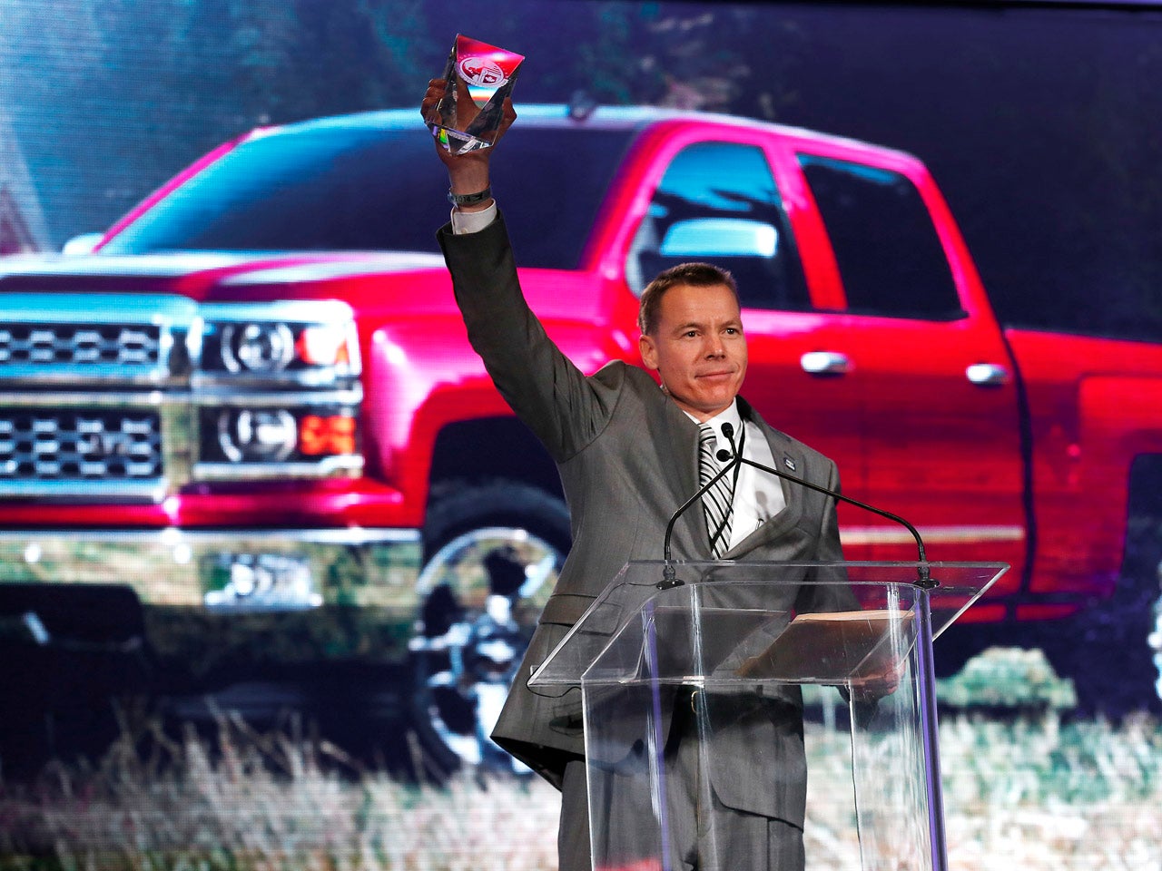 Corvette, Silverado take top U.S. auto show awards - CBS News
