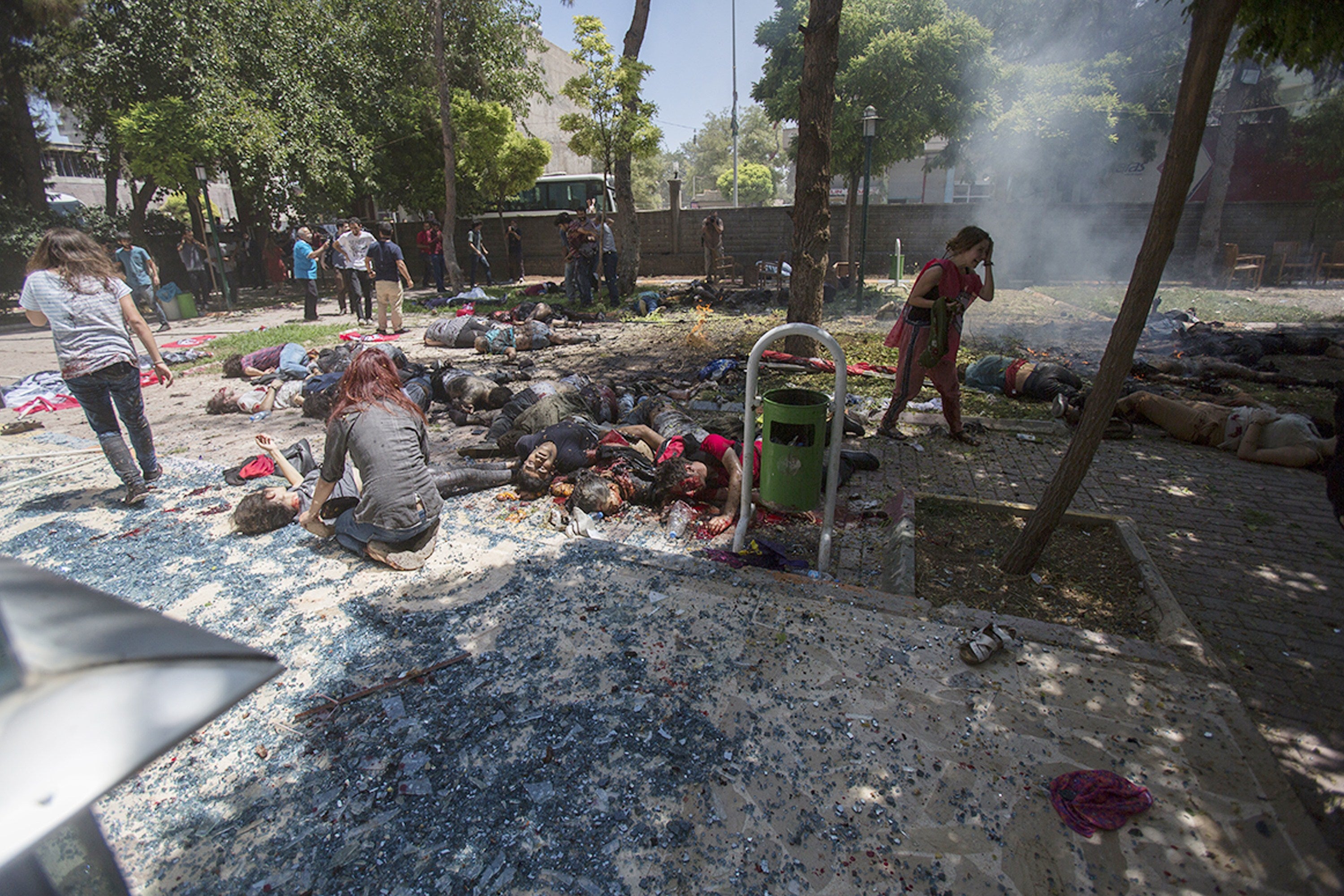 Deadly blast in Suruc, Turkey on border with Syria town of Kobani which ...