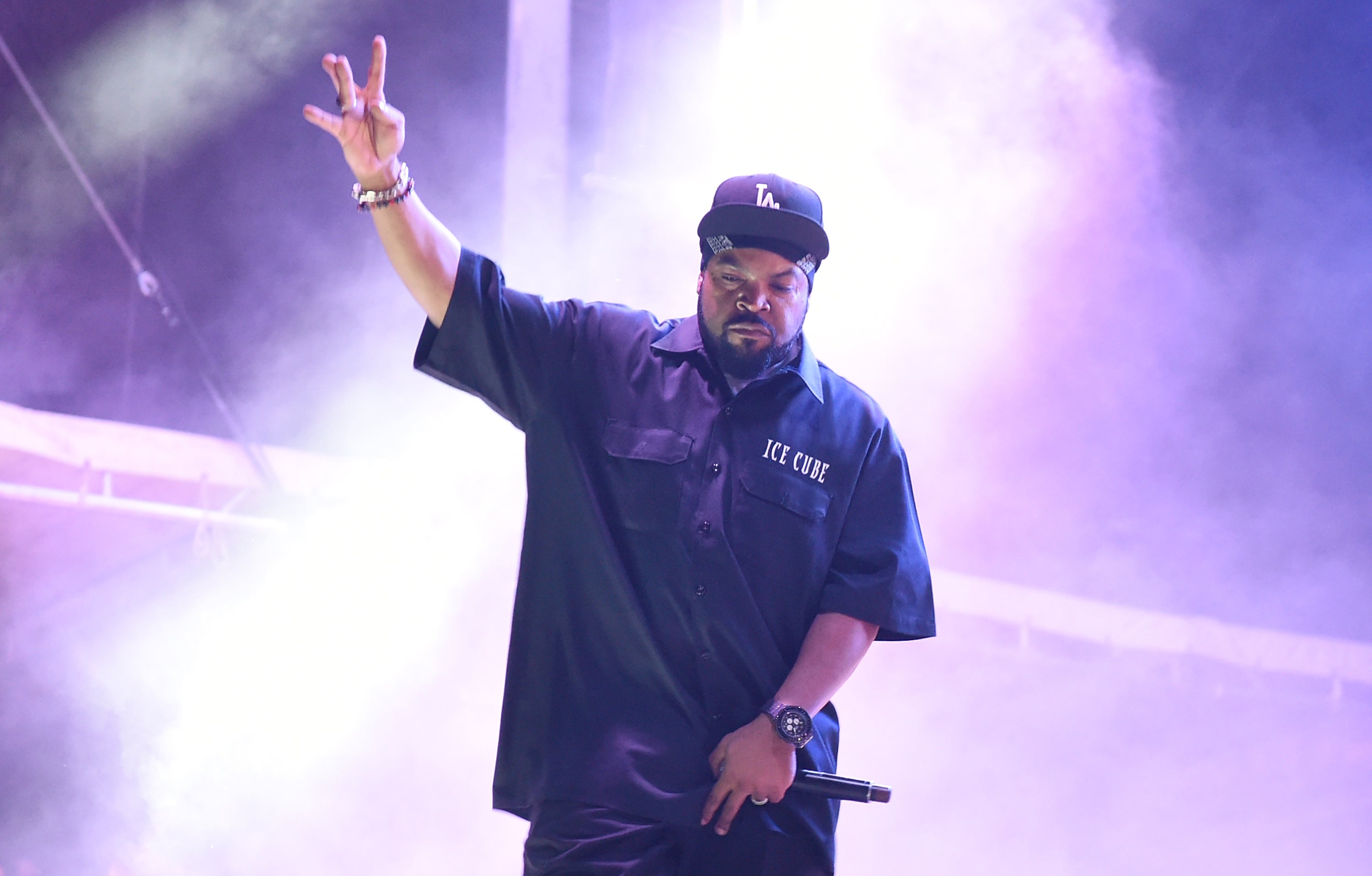 Ice Cube complains about being featured in fake Trump endorsement - CBS ...