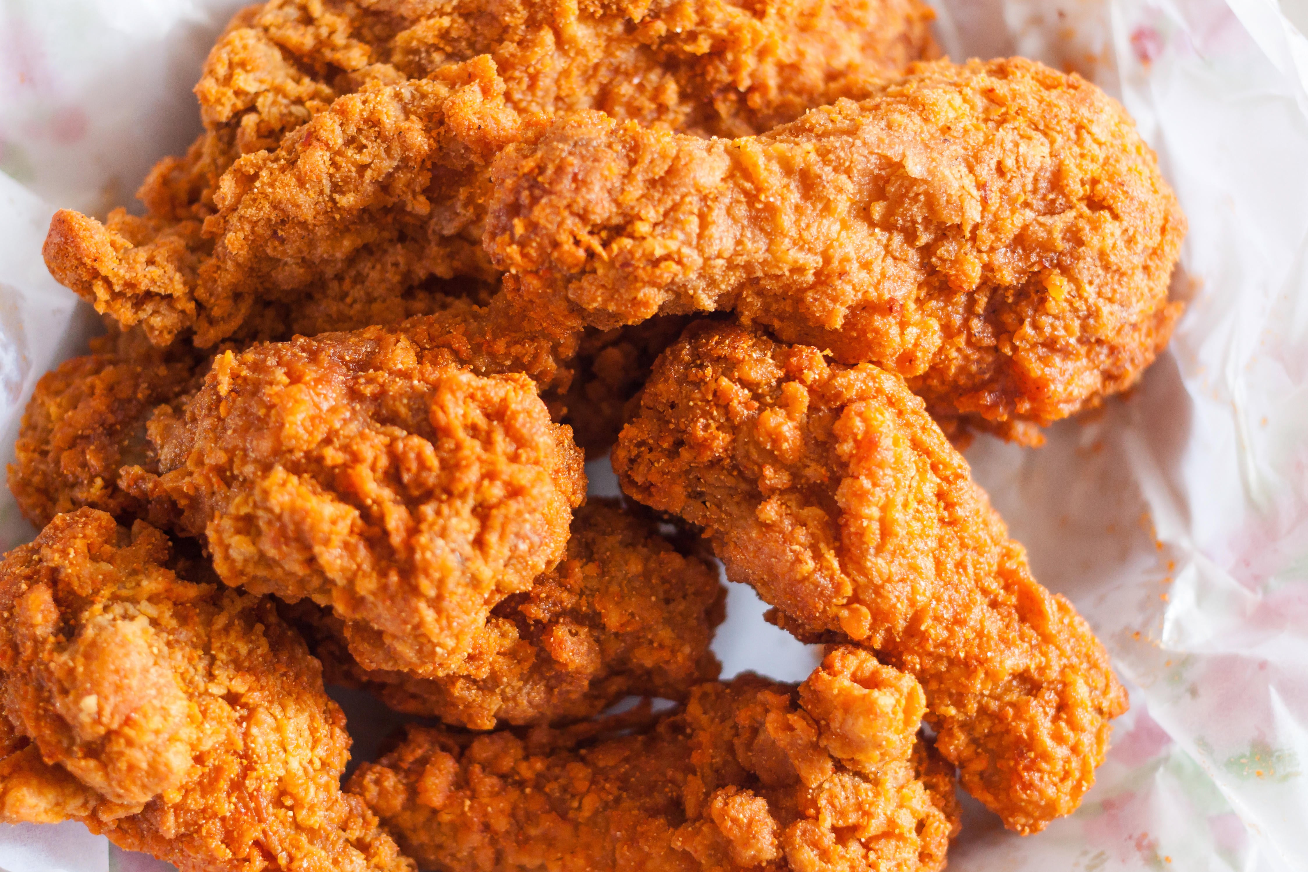 KFC Is Taking Human Antibiotics Out Of Its Chicken CBS News