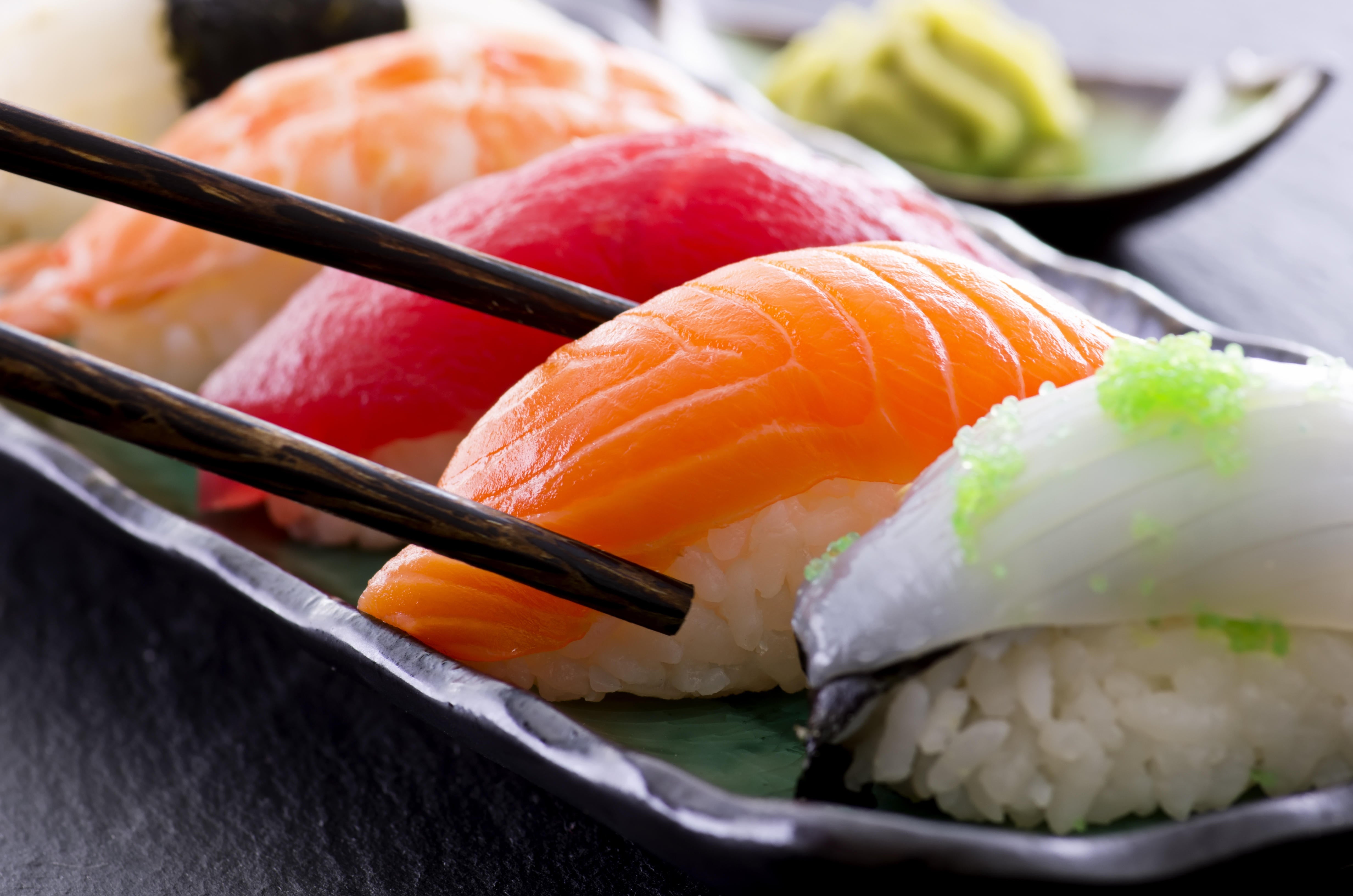 Sushi Parasite That Embeds In The Stomach Is On The Rise Doctors Warn Sushi Parasite That Embeds In The Stomach Is On The Rise Doctors Warn