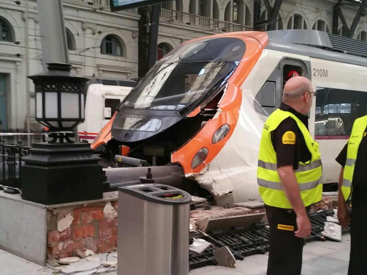 Dozens injured in Barcelona rush hour train crash - CBS News