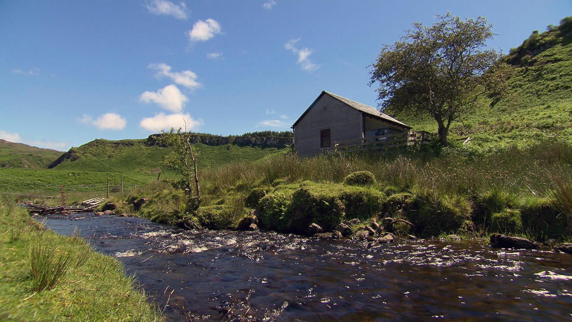 The Isle of Eigg - CBS News