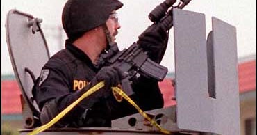 Bank Robbery Ends In Gun Battle - CBS News