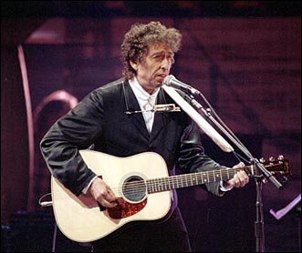 Bob Dylan, folk rock music legend - CBS News