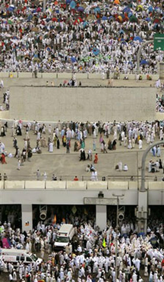 Hajj Stampede - Photo 1 - Pictures - CBS News