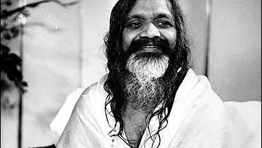 Beatles' Guru Yogi Dies At 91 - CBS News