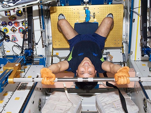 Abs in Space: NASA's Weightless Workout - CBS News