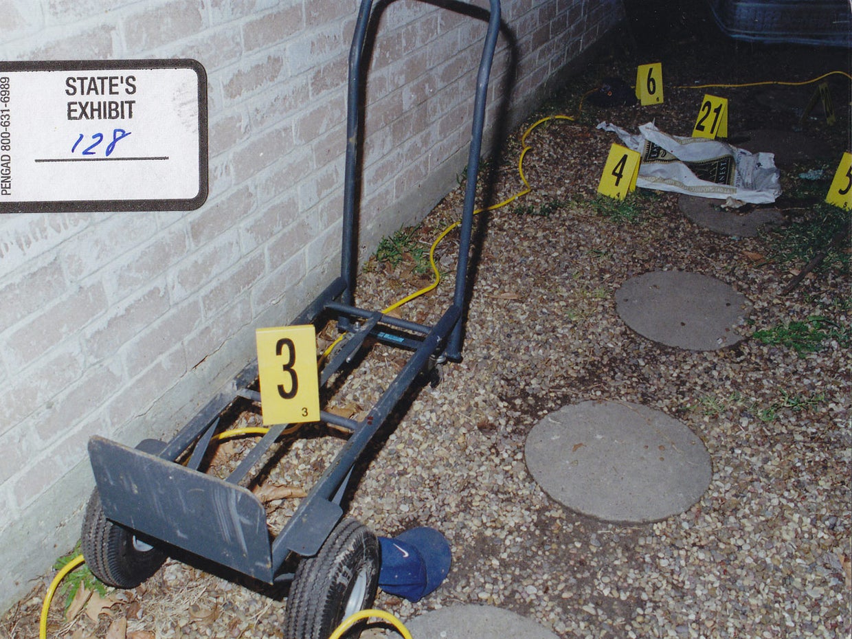 Susan Wright crime scene photos - CBS News