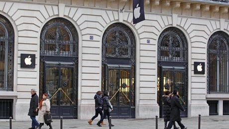 Apple Store Robbery: Paris retailer loses $1.3 million in goods to New ...