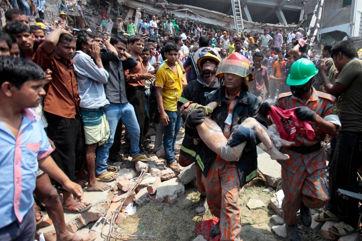 Building collapse kills hundreds in Bangladesh - Photo 1 - CBS News