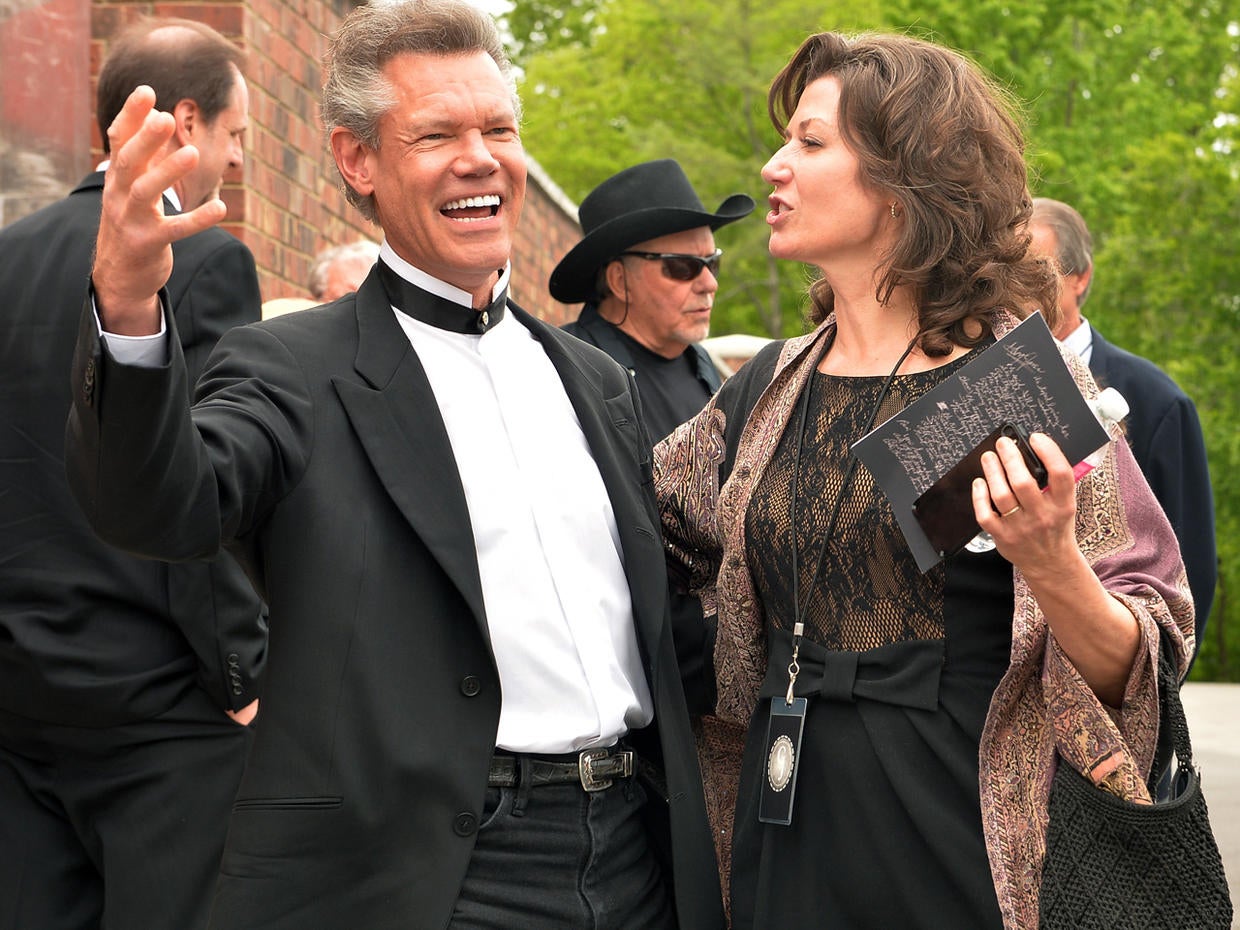 George Jones memorial - Photo 1 - CBS News