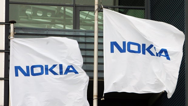Nokia buys network operations from Siemens - CBS News