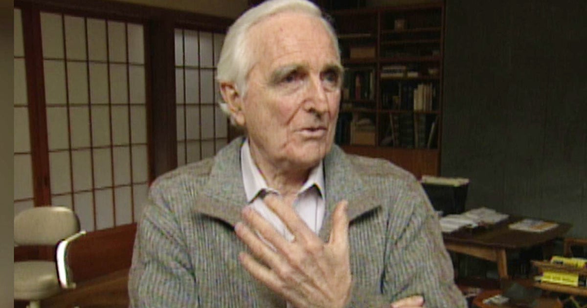 Computer mouse inventor Douglas Engelbart dead at 88 - CBS News