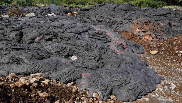 Lava flow stalls, still could wipe out Hawaii town - CBS News