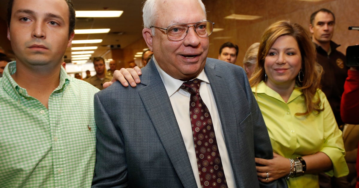 Robert Bates case judge weighs recusal in Oklahoma manslaughter - CBS News