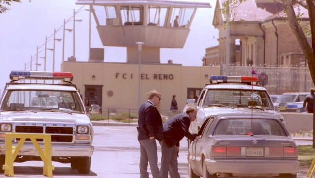 Obama to visit federal prison - CBS News