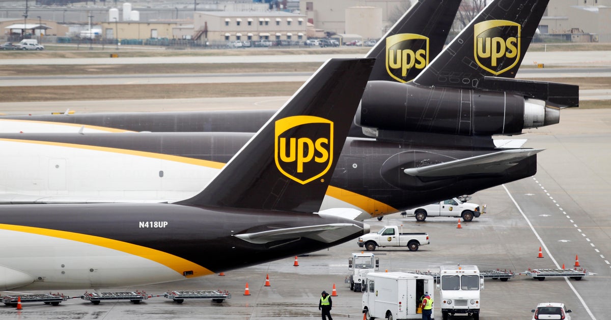 UPS tacks on a $1 fee for holiday-season deliveries - CBS News