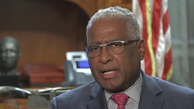 Confederate monument debate continues in the South - CBS News