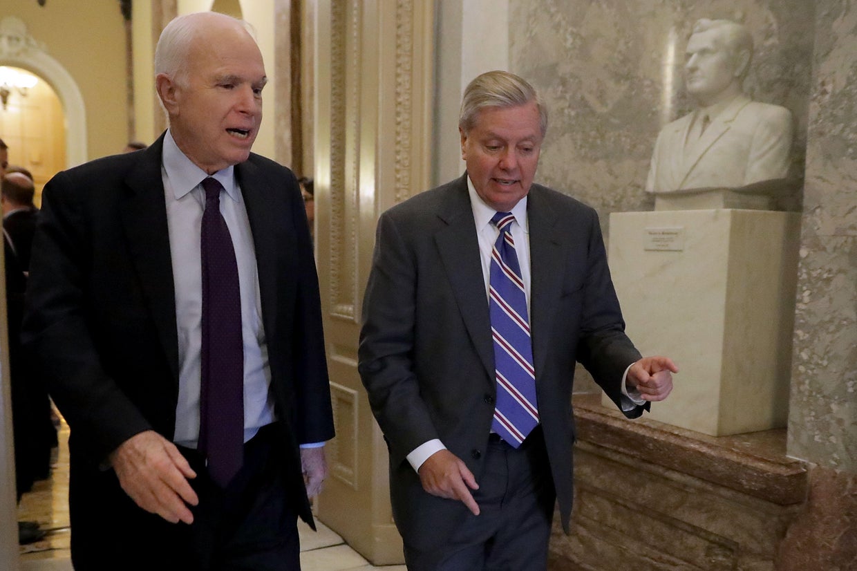 The Lasting Friendship Of John Mccain And Lindsey Graham Cbs News