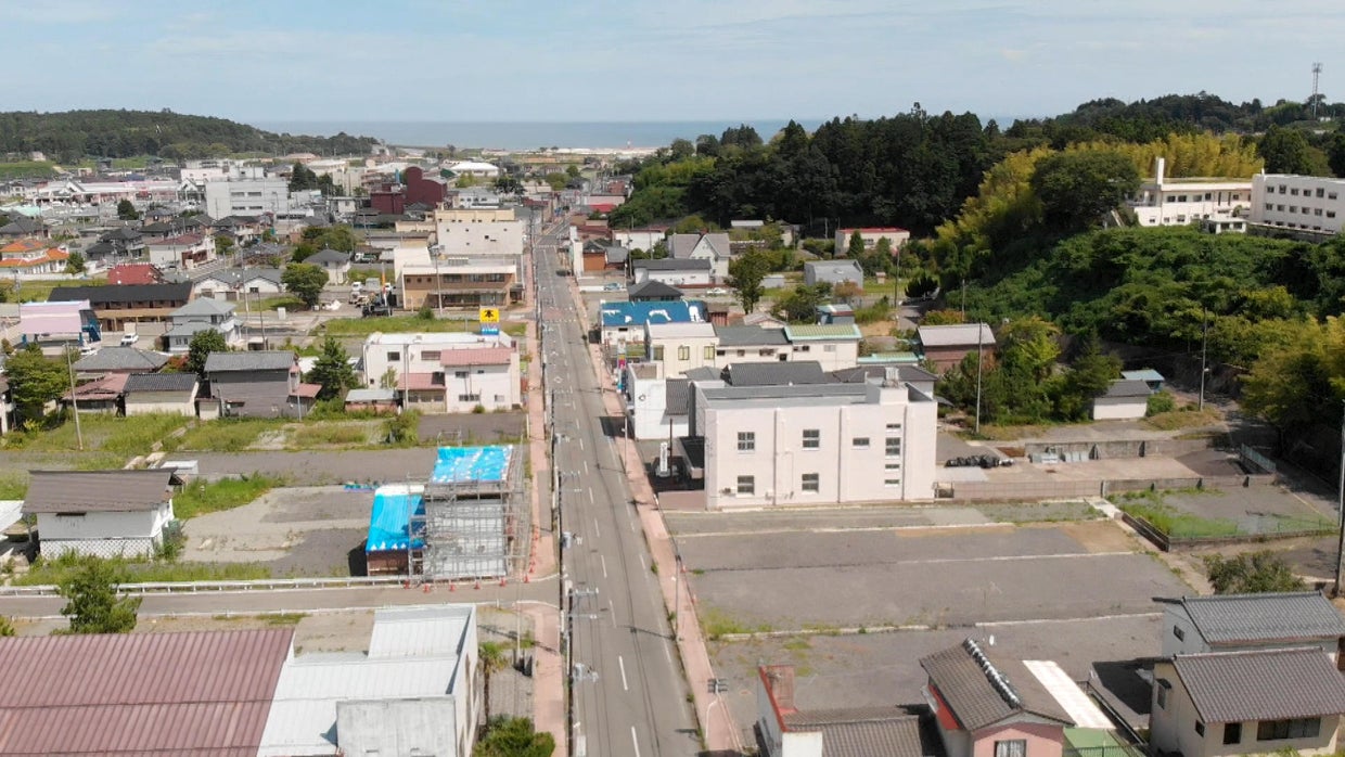Fukushima Daiichi nuclear disaster: Fukushima's ghost towns - 60 ...