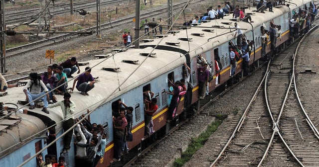 Mumbai's dangerous and deadly railways - CBS News