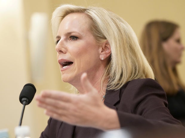 Texas Seven: Notorious death row inmate Patrick Murphy speaks hours ...