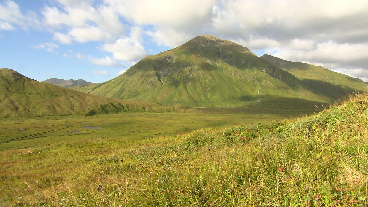 The challenges of fighting—and filming—on Attu - 60 Minutes - CBS News