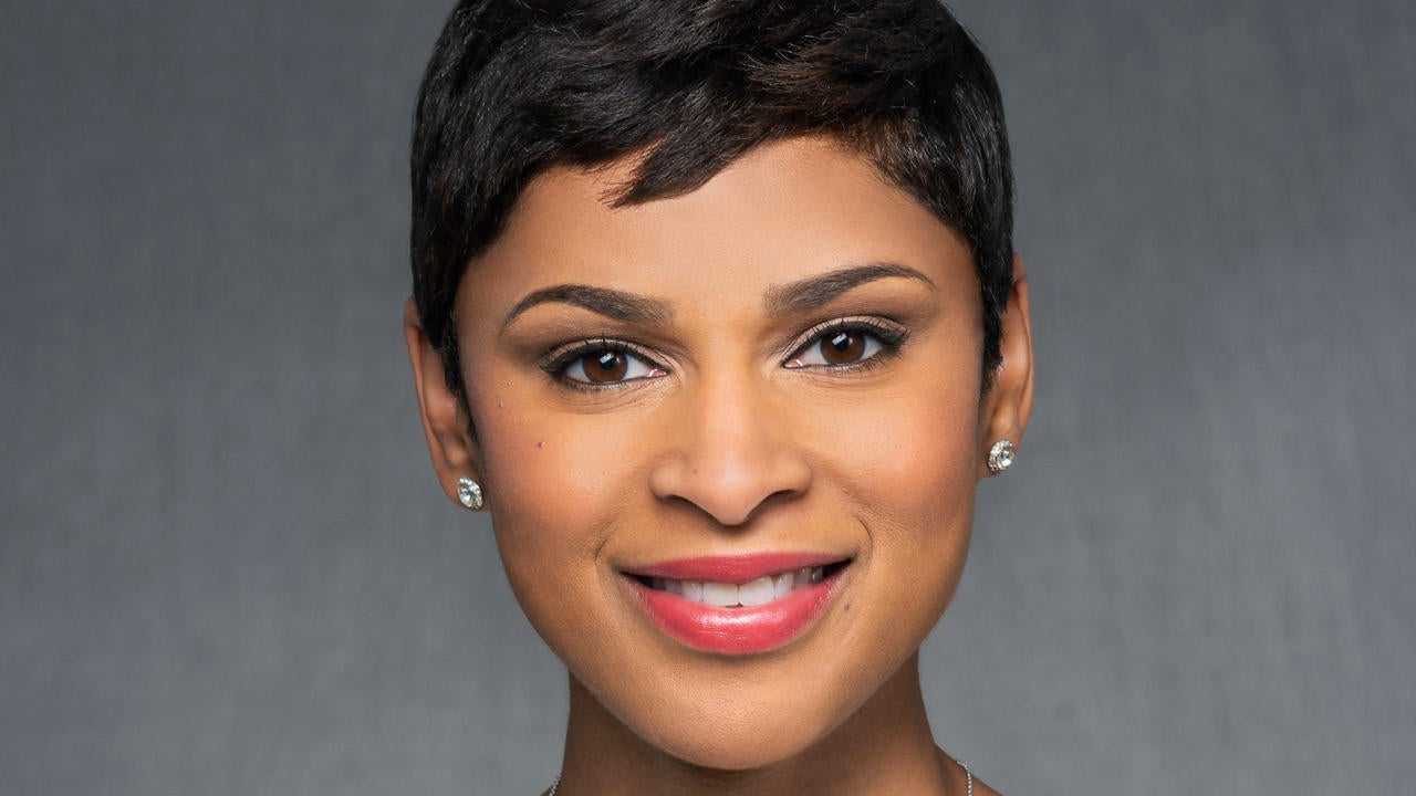CBS News Team - Anchor & Correspondent Bios - CBS News