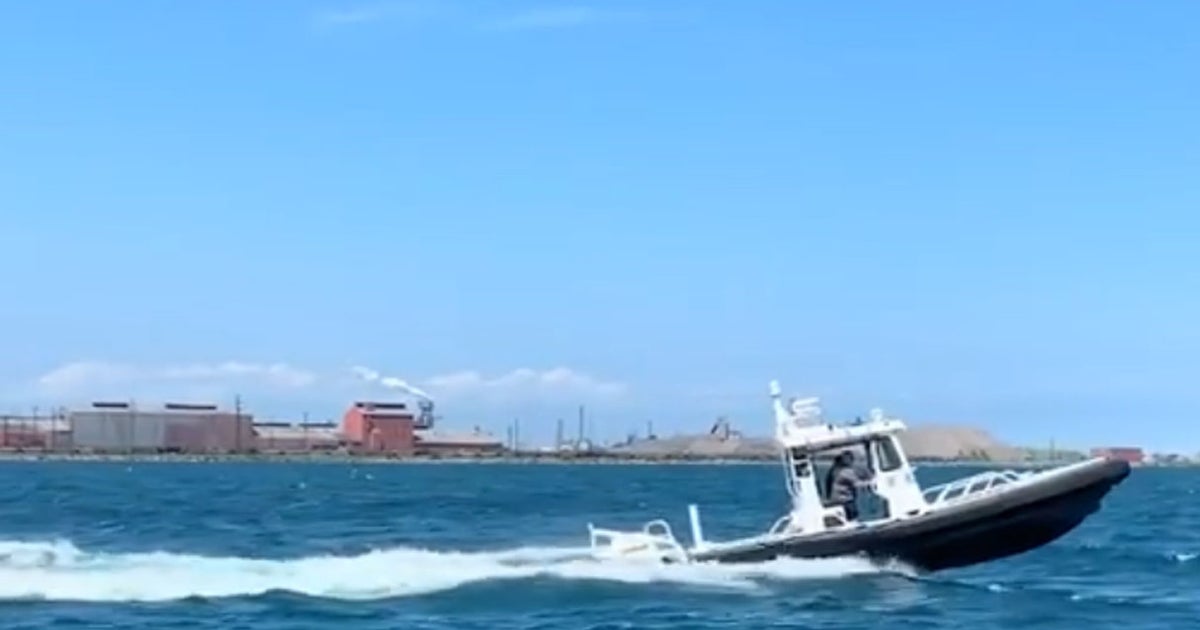 Lake County, Indiana Authorities Warn Of Dangerous Waves After Boat ...