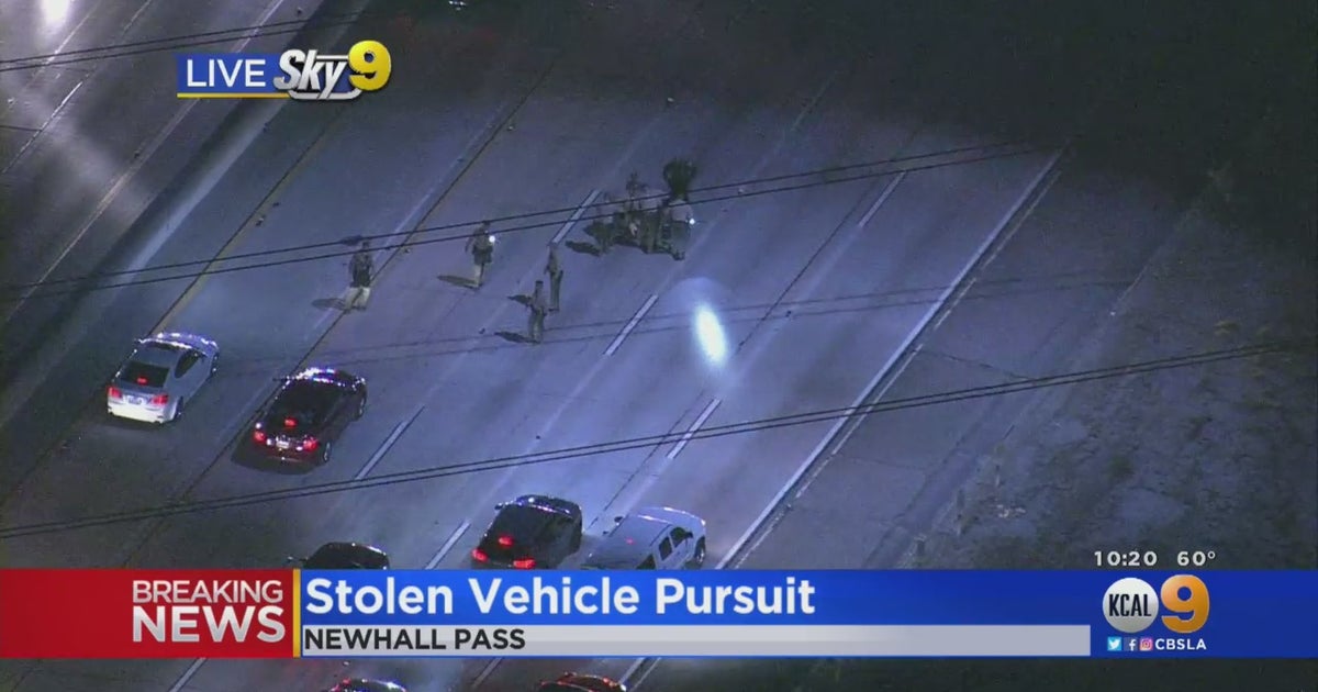 LASD Pursuit Of Suspected Stolen Vehicle Ends In Newhall Pass, 2 In Custody - CBS Los Angeles