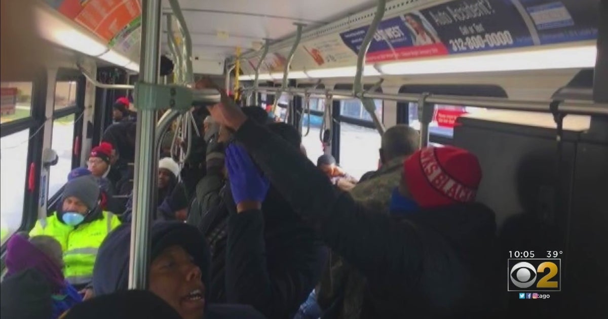 Union Says Social Distancing Is Not Happening On CTA - CBS Chicago
