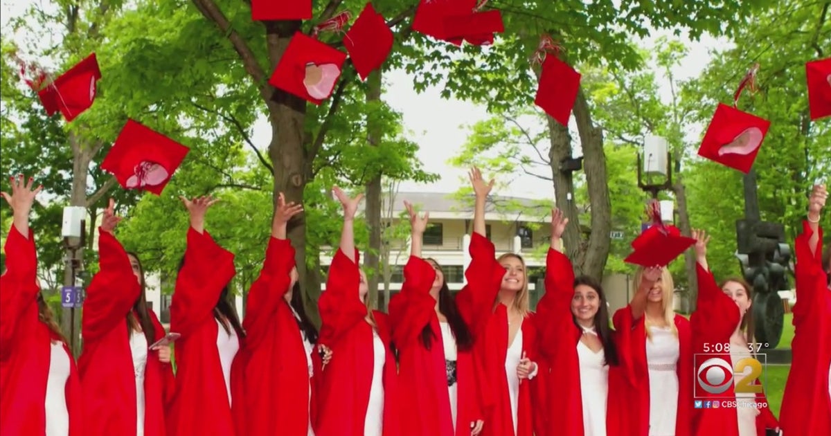 With Schools Closed Through End Of 2019-2020 Year, Deerfield Seniors ...