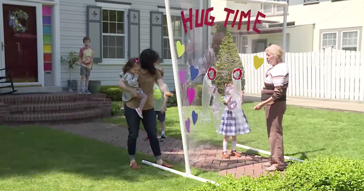 Great-grandmother gets to hug family thanks to granddaughter's "hug ...