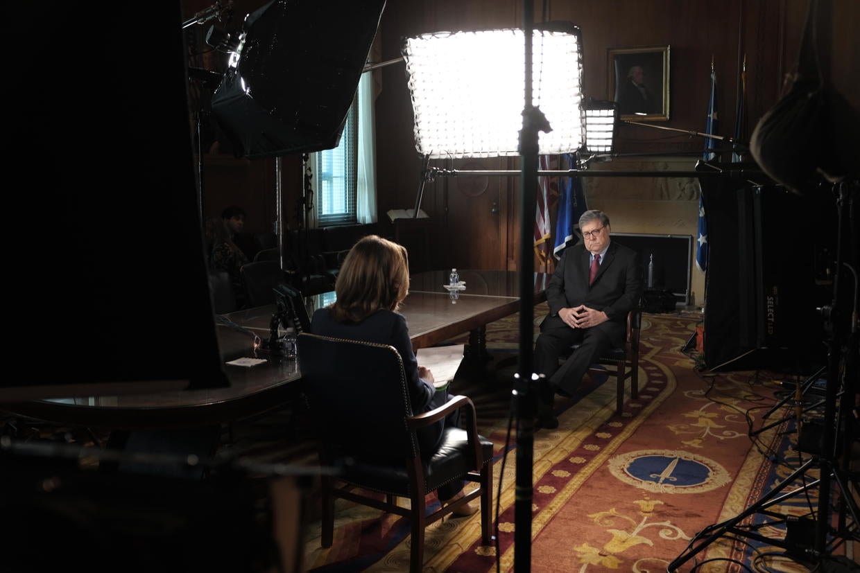 Behind the scenes of "Face the Nation" with Margaret Brennan - CBS News
