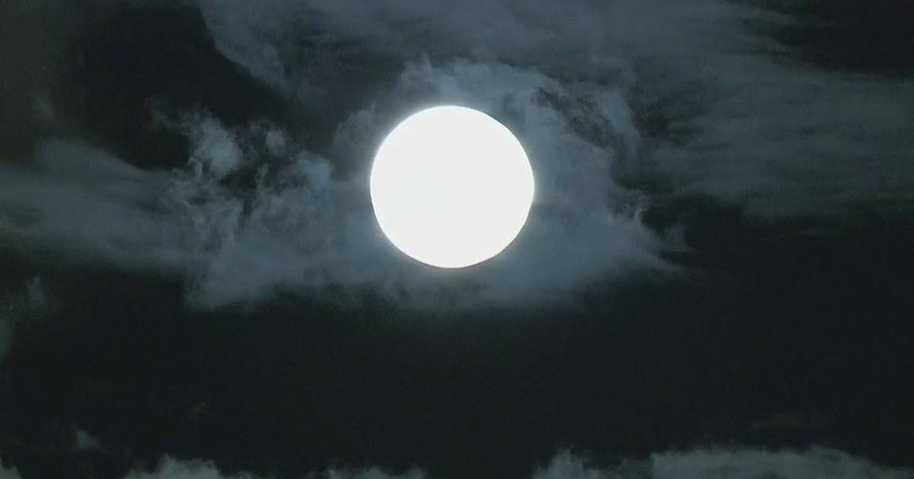 Penumbral Lunar Eclipse Dims Bright Frost Moon Over SoCal Overnight ...