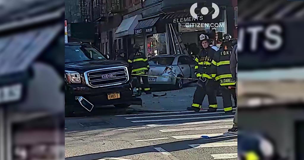 3 Injured When Car Crashes Into Building In Brooklyn - CBS New York