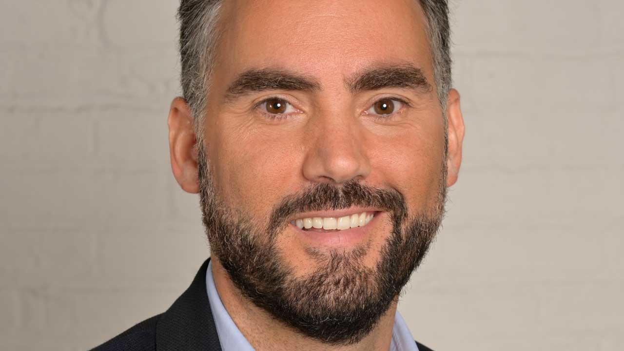 CBS News Team - Anchor & Correspondent Bios - CBS News