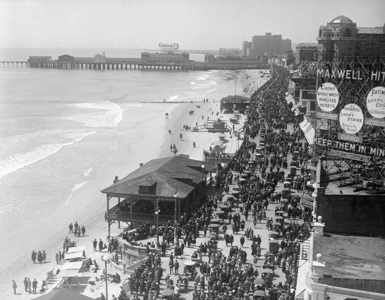 What America looked like in 1921 at the start of the Roaring 20s