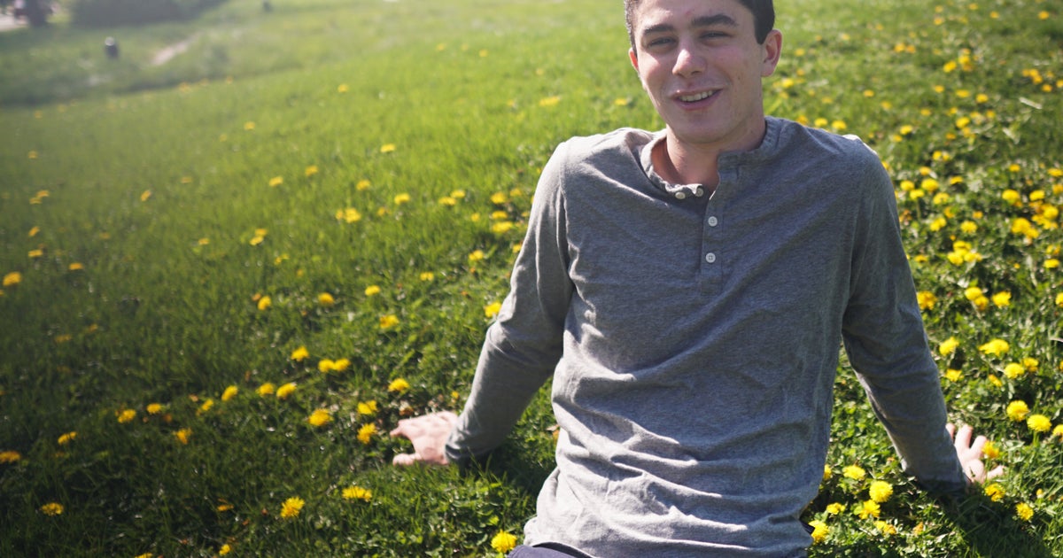 University Of Chicago Student, Max Lewis, Dies After Being Shot On CTA ...