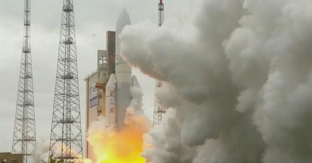 NASA successfully launches $10 billion James Webb Space Telescope - CBS ...