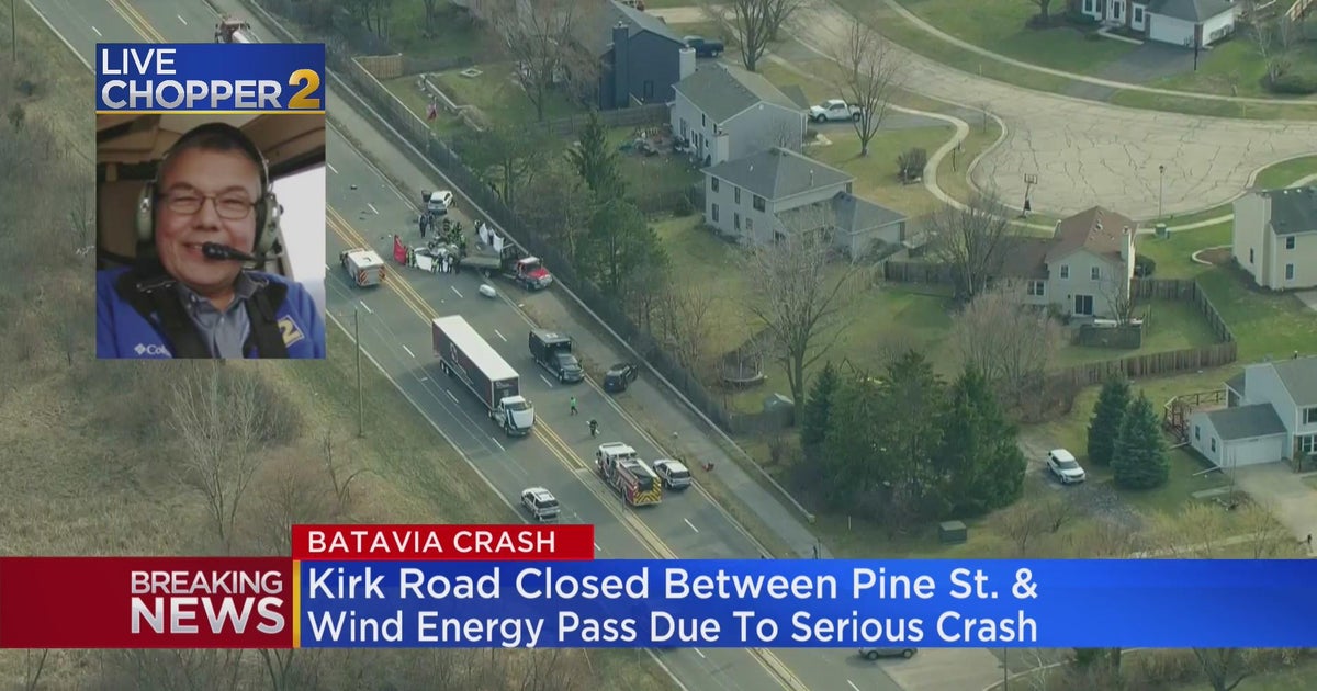 At least one person killed in Batavia crash - CBS Chicago
