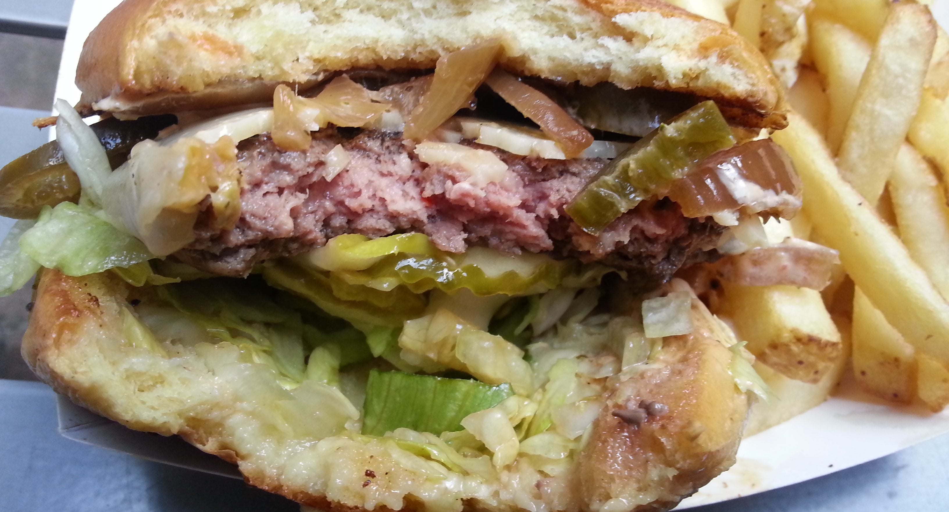 NYC Food Truck Lunch: Warrior Burger From Burger Warrior - CBS New York